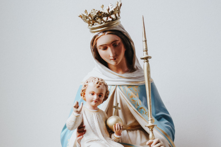 What do Catholics believe about Mary? | Catholic Truth Society